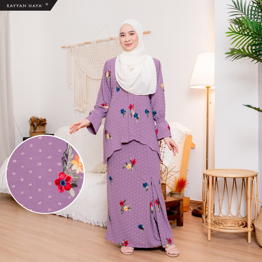 Niyaa Scallop Kurung (Code 03) – Rayyan Haya'