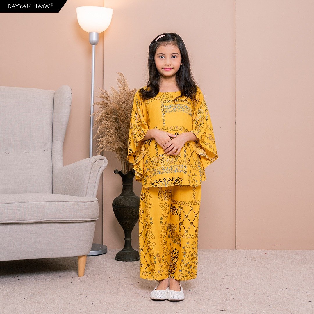 SAMPLE Aria Kids (Code 04) – Rayyan Haya'
